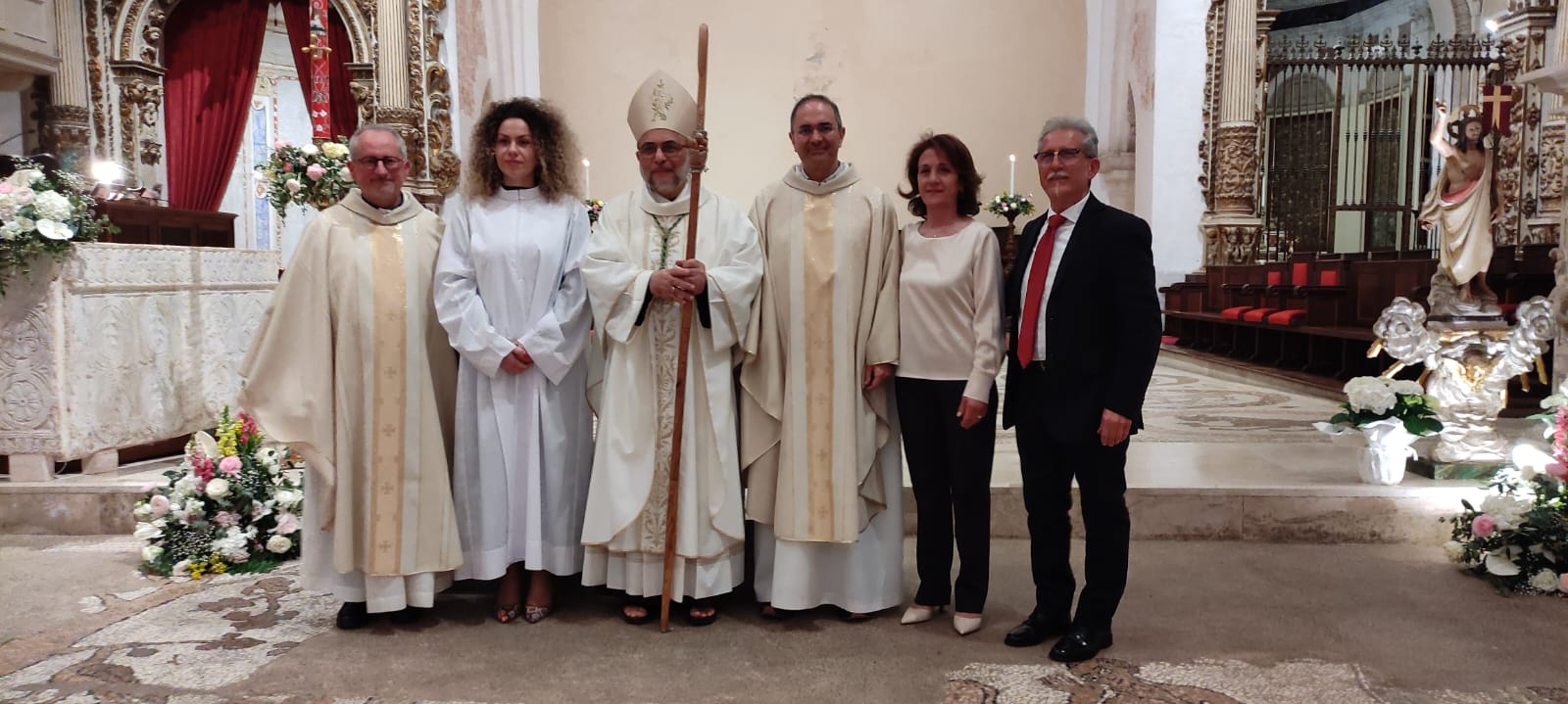 Mons. Neri ha battezzato Angela, una donna di origine albanese ...